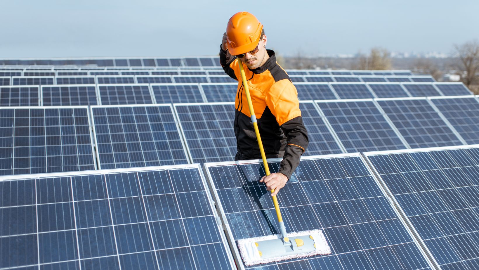 How Do Solar Panels Perform in Extreme Weather Conditions? - Advosy Energy