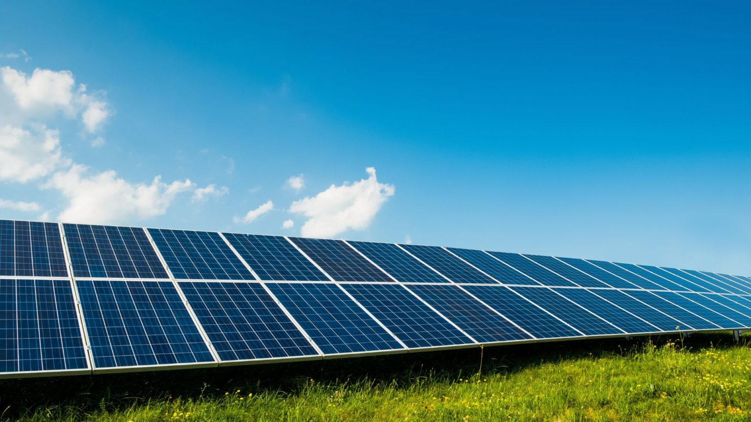 The Environmental Impact of Solar Energy vs. Fossil Fuels